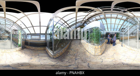 360° view of Budapest Zoo Budapest Zoo 01 1 - Alamy
