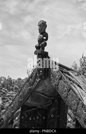 rooftop of a native Maori storehouse in Rotorua, Nz Stock Photo - Alamy