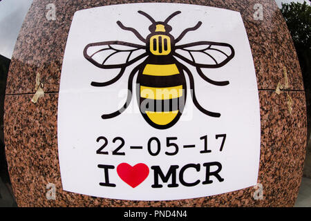 Manchester Arena bombing, Bee Poster 22-05-17 Stock Photo - Alamy