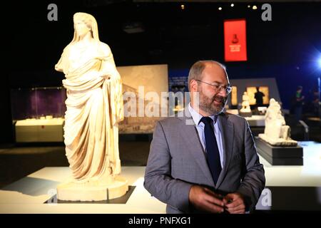 (180921) -- CANBERRA, Sept. 21, 2018 (Xinhua) -- Dr. Thorsten Opper ...