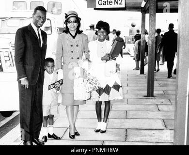 Nat King Cole with his wife Maria and four-year old son Nat Kelly Cole ...