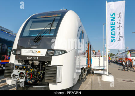RRX Rhein-Ruhr-Express Siemens Desiro HC regional train at Cologne main ...