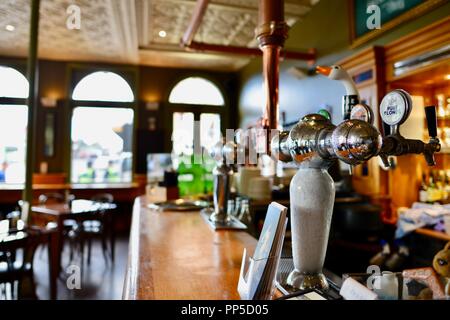 Beer tap in a pub, Melbourne VIC, Australia Stock Photo - Alamy
