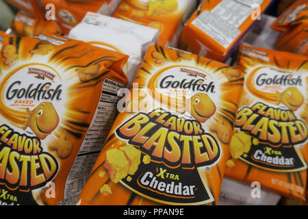 Goldfish Flavor Blasted Snack Bags, USA Stock Photo - Alamy