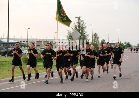 Soldiers from 759th Military Police Battalion, 89th Military Police ...