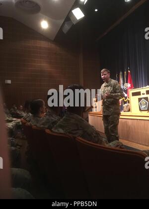 Competitors in the U.S. Army Intelligence Center of Excellence and Fort ...