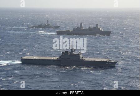 US Navy Marines practice maneuvering amphibious assault vehicles into ...