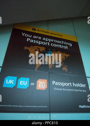 UK arrivals sign at London Heathrow Airport Terminal 5 Stock Photo - Alamy