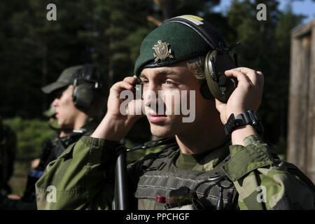 Swedish Marines of 1st Marine Regiment fire the Carl Gustaf anti-tank ...