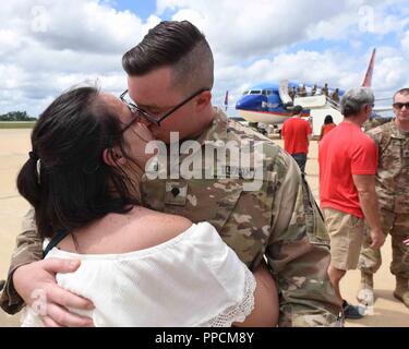 U.S. Army Soldier assigned to 225th Brigade Support Battalion, 2nd ...