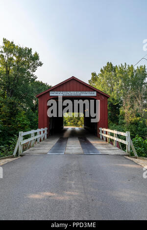 Princeton, Illinois, USA. The Red Covered Bridge spans Big Bureau Creek ...