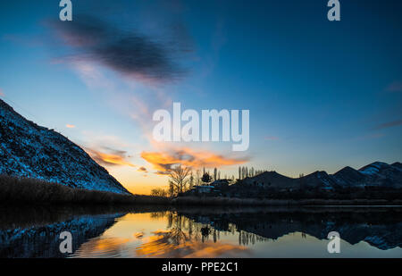 Beautiful Sunset Over Ovan Lake, Ghazvin, Iran Stock Photo - Alamy