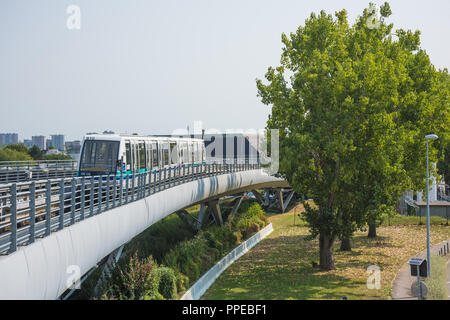 Rennes, VAL-Metro, Station Pontchaillou Stock Photo - Alamy