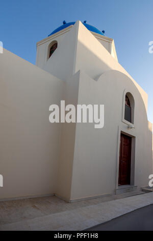 Santorini amazing sight of the town on the slopes of volcanic caldera ...