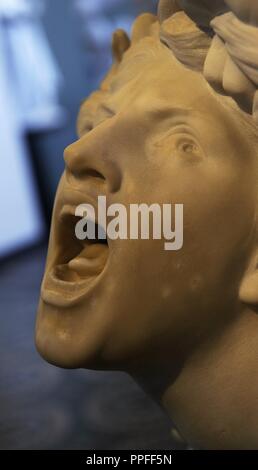 Perseus Medusa decapitation beheading sculpture representation art ...