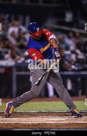 Martin Prado de Venezuela, durante el partido entre Puerto Rico contra ...