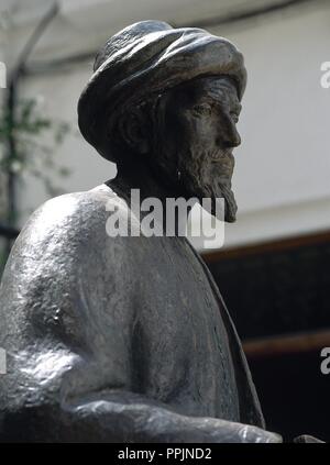 STATUE OF BEN MAIMONIDES IN THE JUDERIA AREA OF CORDOBA ANDALUCIA SPAIN ...