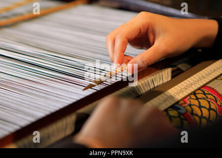 (180927) -- NANJING, Sept. 27, 2018 (Xinhua) -- Photo taken on Sept. 26 ...