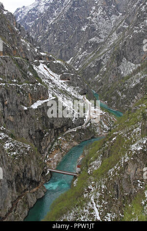 Hum/Scepan Polje border crossing Bosnia and Herzegovina - Montenegro ...