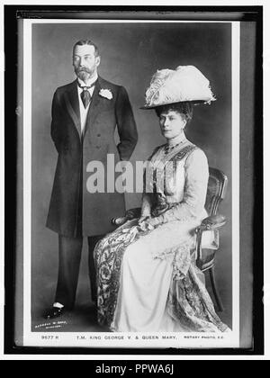 British Royal Family - King George V, Queen Mary & Princess Mary the ...