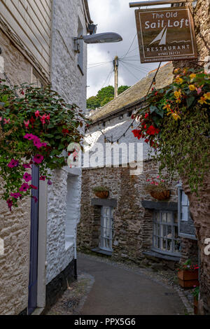 Looe High Street, Cornwall, UK Stock Photo - Alamy