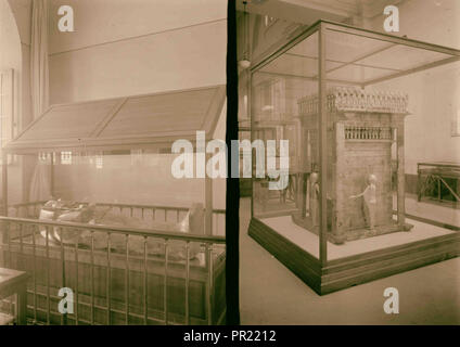 Egypt. Cairo. Museum. Tutankhamun's 3rd innermost coffin , canopic ...