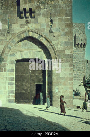 Jerusalem. Jaffa Gate. Needle's eye. Matt. 19:24 Stock Photo - Alamy