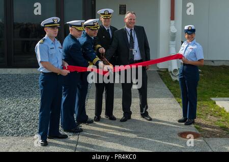 Cmdr. Thomas Evans, commanding officer, Maritime Force Protection Unit ...