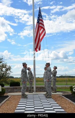 U.S. airmen with the Indiana Air National Guard, 181st Intelligence ...