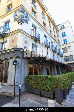 Drouant famous Parisian restaurant - Paris, France Stock Photo - Alamy