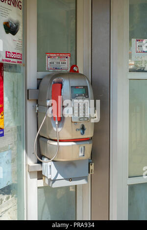 phone box of the Telecom Italia Stock Photo - Alamy