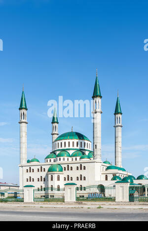 Traditional Muslim mosque, Sunny winter day Siberia, Russia Stock Photo ...