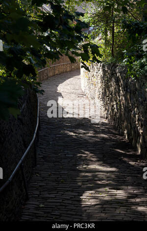 Cobbled snicket, Sowerby Bridge, West Yorkshire Stock Photo - Alamy
