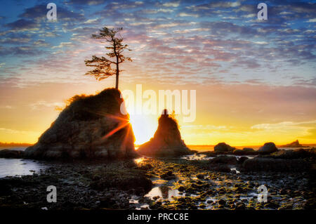 The Three Graces Tillamook Bay Oregon Stock Photo - Alamy