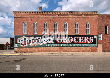 Historic downtown Atlanta on Route 66, Atlanta, Illinois, USA Stock ...