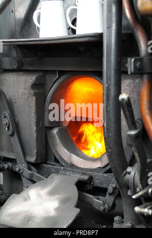 Close-up of 7903 locomotive, Foremarke Hall, arriving at Broadway ...