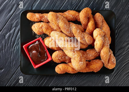Shakoy Filipino Twisted Donut – Koreans in the Philippines Cook and Eat ...