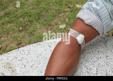 blood test bandage and gauze Stock Photo - Alamy