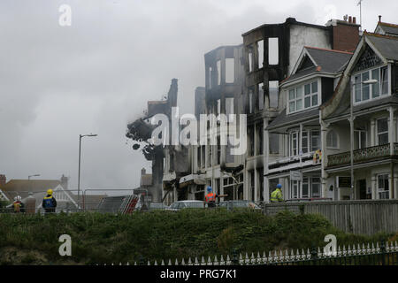 Penhallow Hotel burns down, Newquay Cornwall UK Stock Photo - Alamy