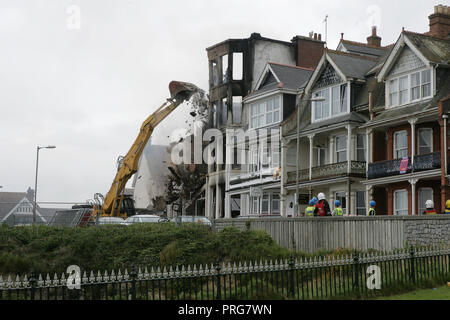 Penhallow Hotel burns down, Newquay Cornwall UK Stock Photo - Alamy