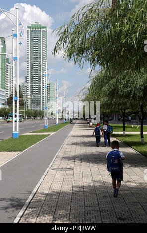 Future Scientists Street in Pyongyang Stock Photo - Alamy