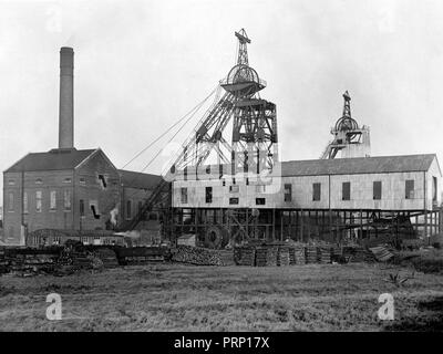 Hatfield Main Colliery early 1900s Stock Photo - Alamy