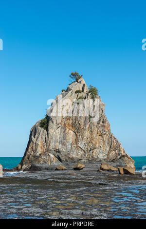 Hashikuiiwa rock formation in Kushimoto, Wakayama Prefecture Stock ...
