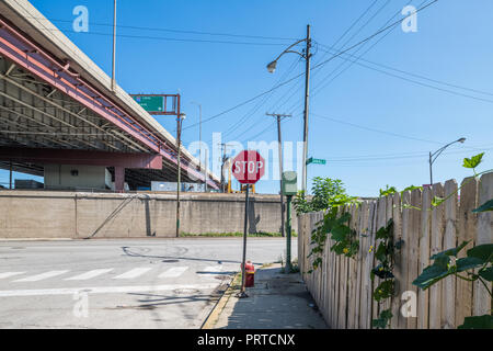 View of the elevated section of the Dan Ryan expressway from below ...