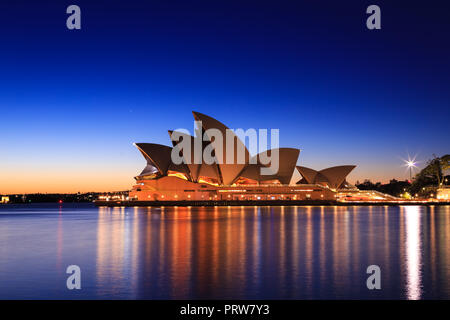 Iconic Sydney Opera House, front view. New South Wales, Australia Stock ...