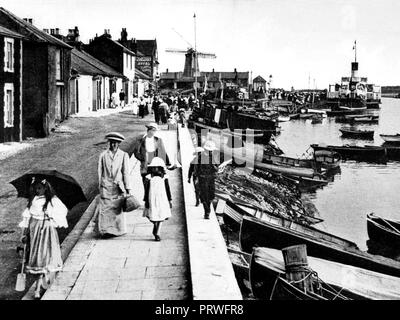 Littlehampton Pier Road early 1900s Stock Photo - Alamy