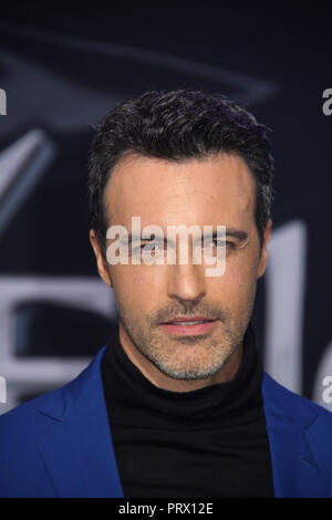 Reid Scott 10/01/2018 The World Premiere of "Venom" held at Regency ...