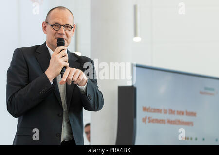 05 October 2018, Bavaria, Erlangen: The new headquarters of the medical ...