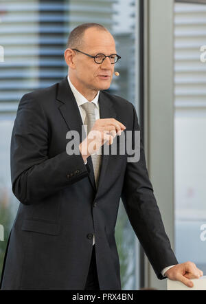 05 October 2018, Bavaria, Erlangen: The new headquarters of the medical ...