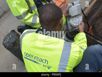 Fibre broadband engineers from Openreach, the infrastructure arm of BT ...